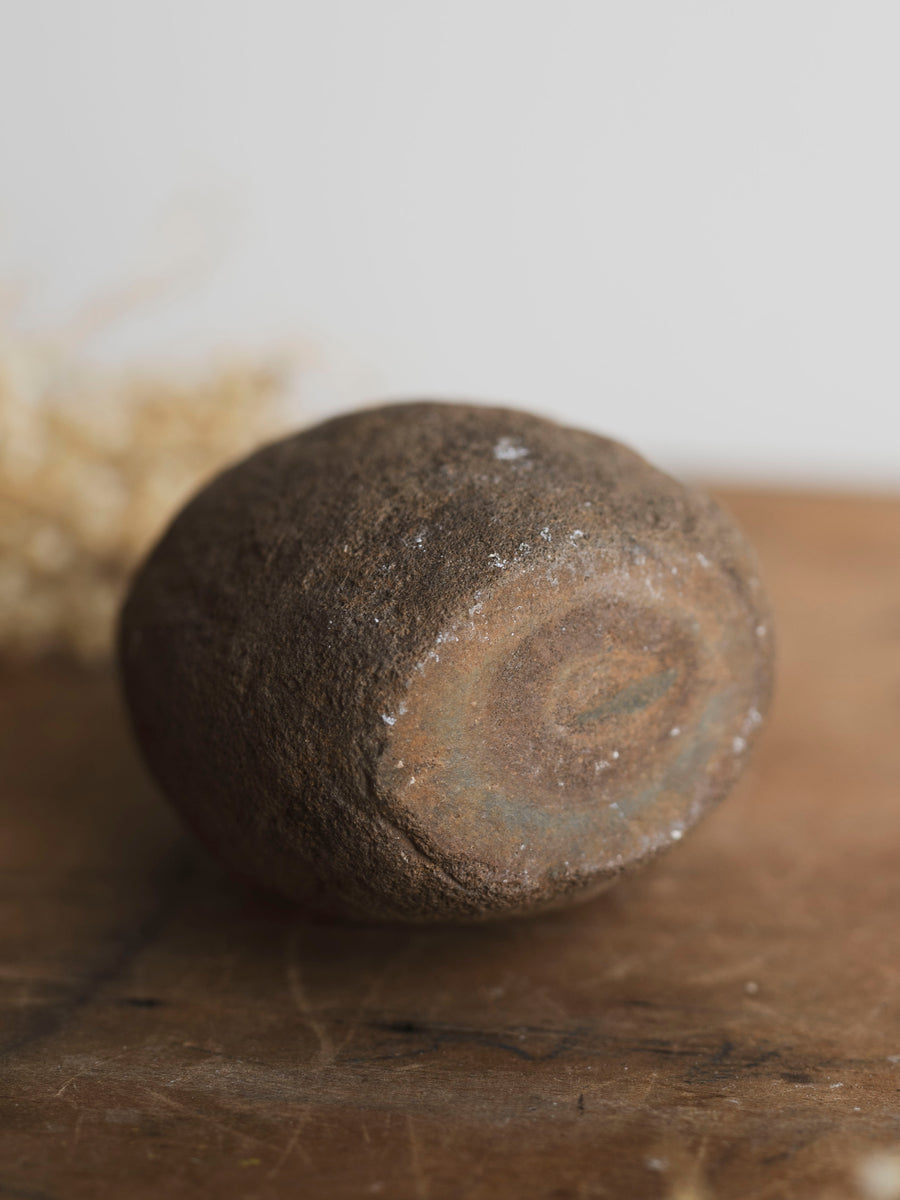 Native American Indian Grinding Stone, RM1189 – Black Moth