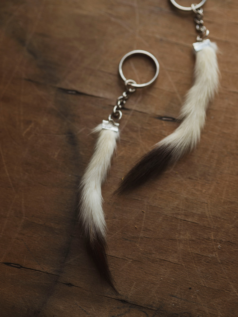 Ermine Tail Keychain, CA1512 – Black Moth